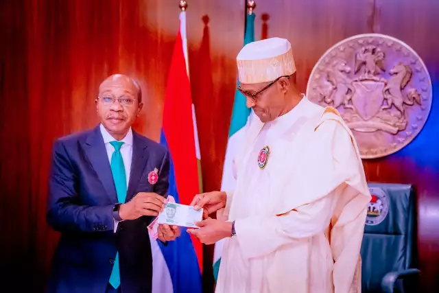 FG Unveils Redesigned Naira Notes (PHOTOS) — ABN TV